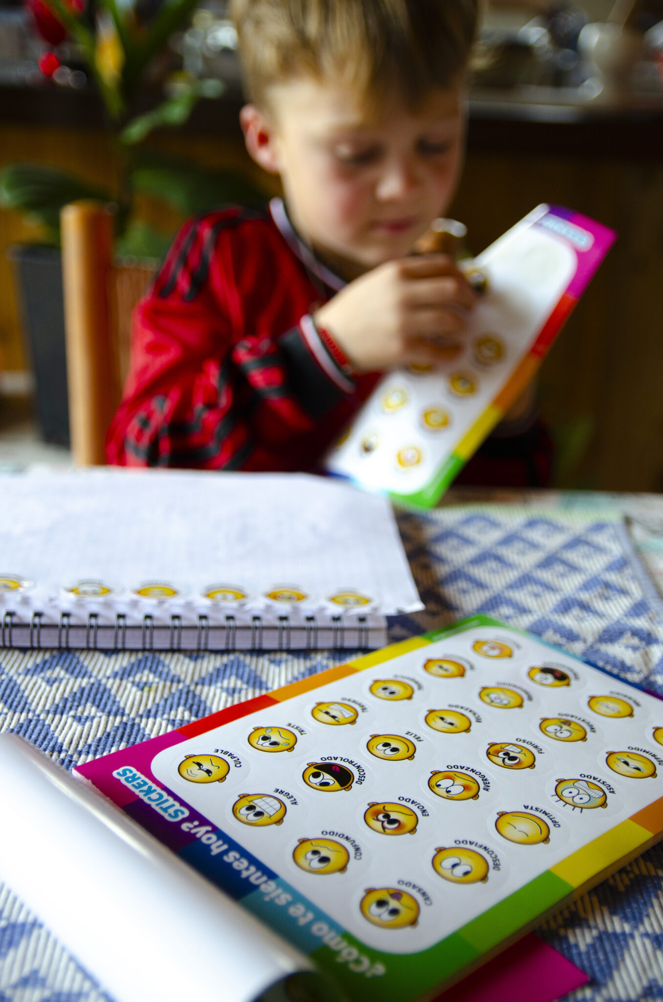 STICKERS DE EMOCIONES - Mundito DT | Materiales Terapéuticos
